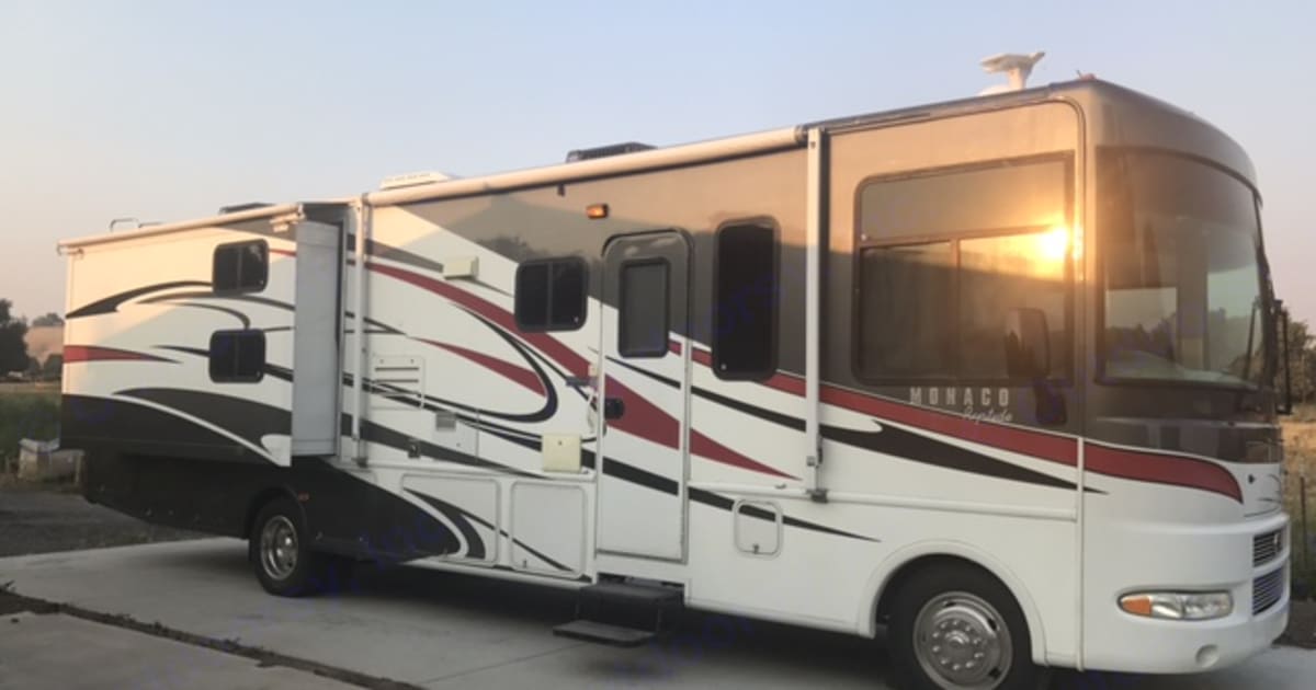 2010 Monaco Riptide Class A Rental in Yakima, WA | Outdoorsy