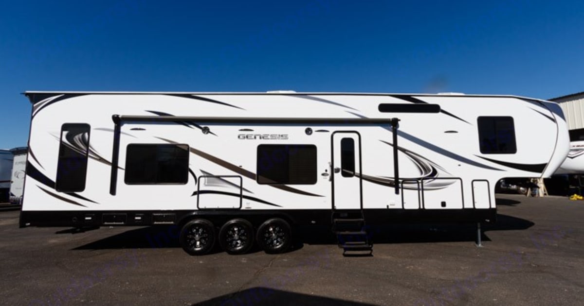 2018 Genesis Supreme Rv Genesis Supreme Toy hauler Rental in Beaumont ...