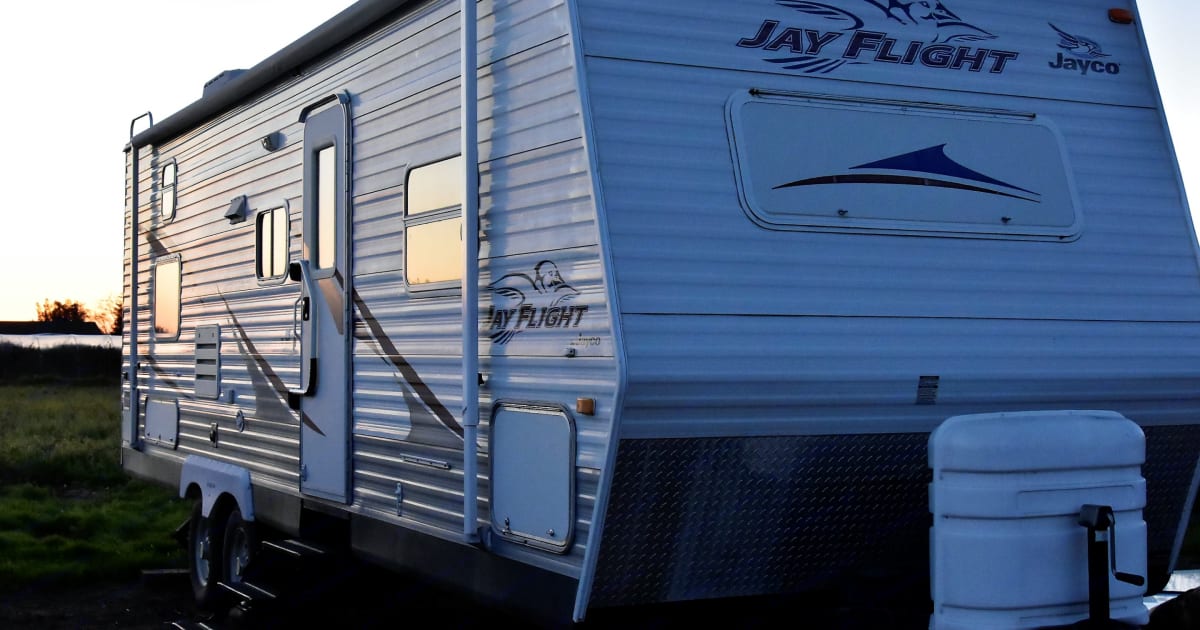 2006 Jayco Jay Flight Travel trailer Rental in Sanger, CA | Outdoorsy