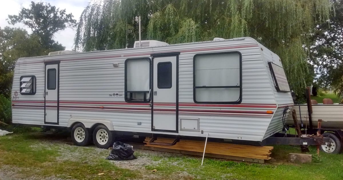 1990 Jayco Eagle Travel trailer Rental in Wilkesport, ON | Outdoorsy