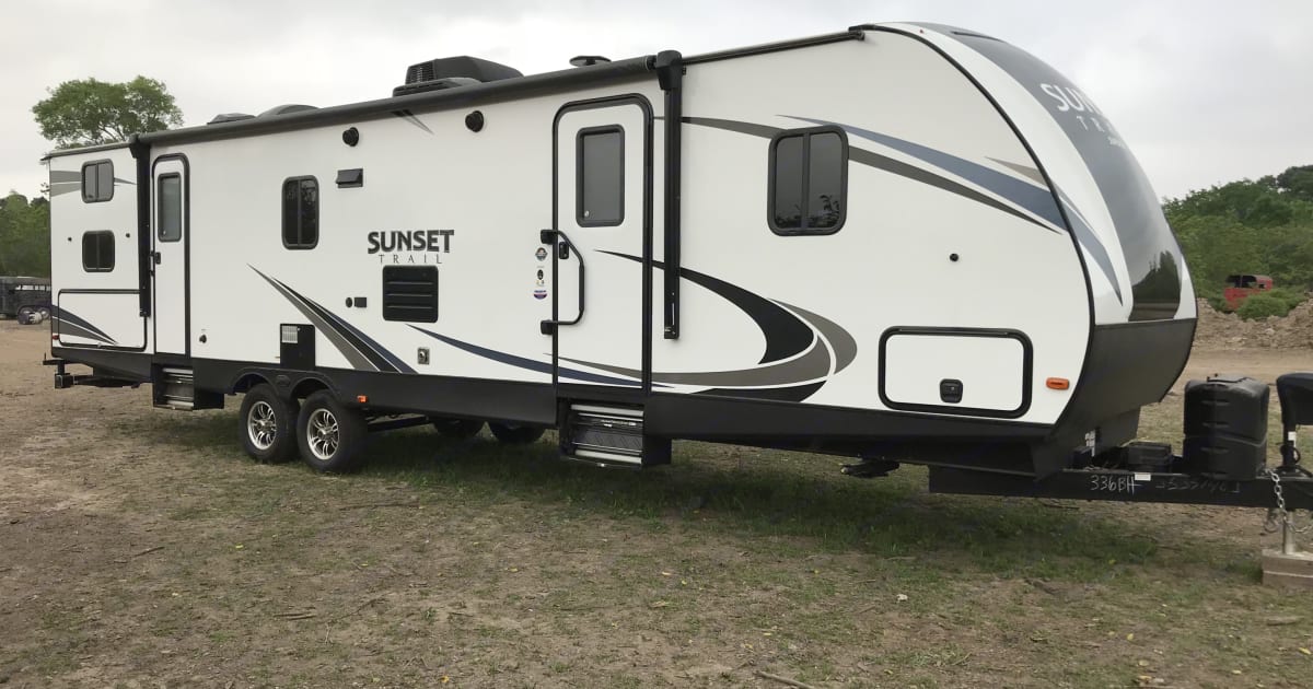 2018 Crosstrail Sunset Trail Super Lite 336BH Travel trailer Rental in ...