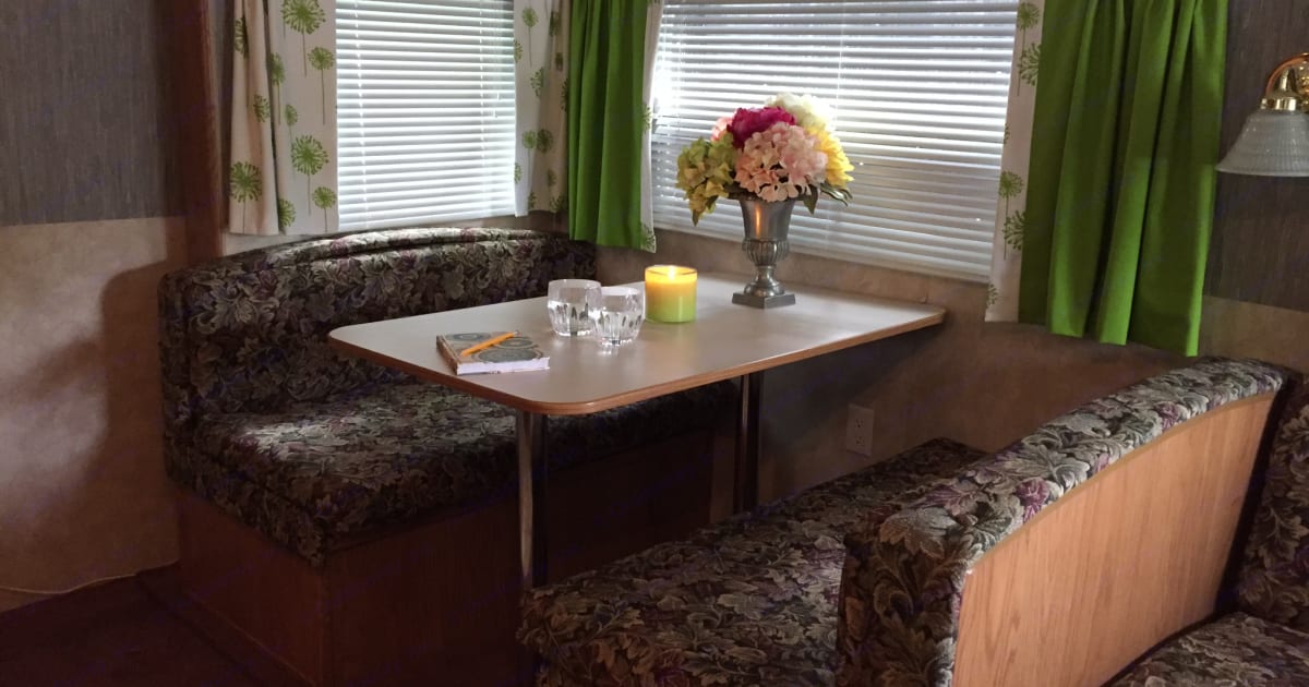 2006 Keystone Springdale Travel trailer Rental in Shelton, CT | Outdoorsy