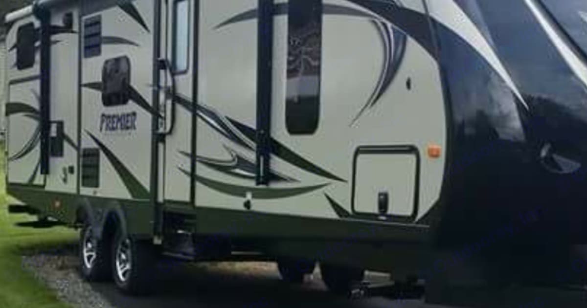 2015 Keystone Bullet Premier Travel trailer Rental in Fort Chiswell, VA ...