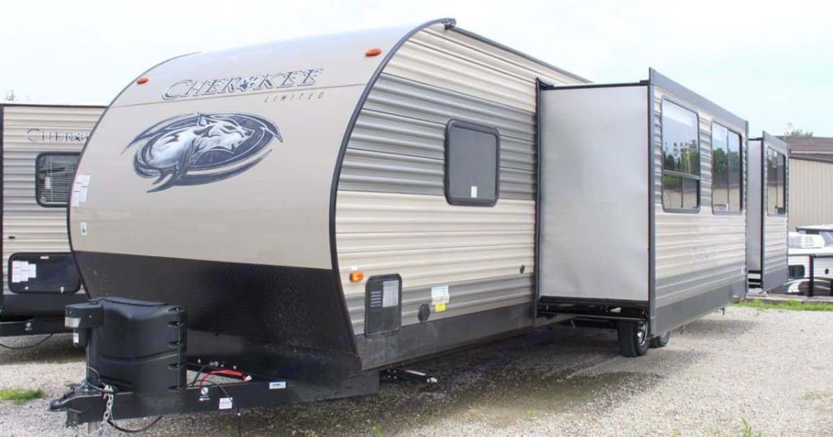 2017 Forest River Cherokee 294BH Travel trailer Rental in Mitchell, IN ...