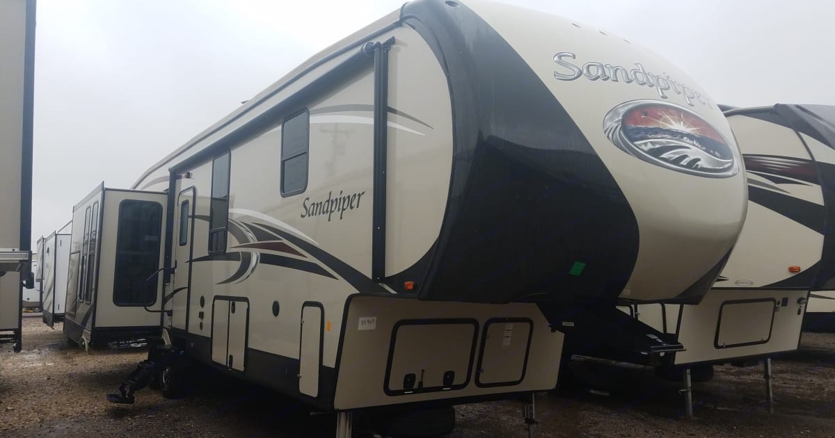 2017 Forest River Sandpiper Fifth-wheel Rental in ALEX , OK | Outdoorsy