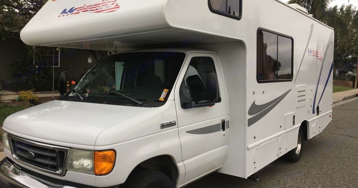 2007 Ford Majestic 23a Motorhome Rental in Simi Valley, CA | Outdoorsy
