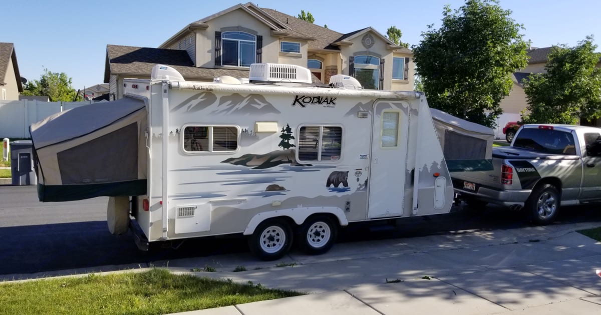 2006 Thor Motor Coach Kodiak Hybrid 195 Travel trailer Rental in North ...