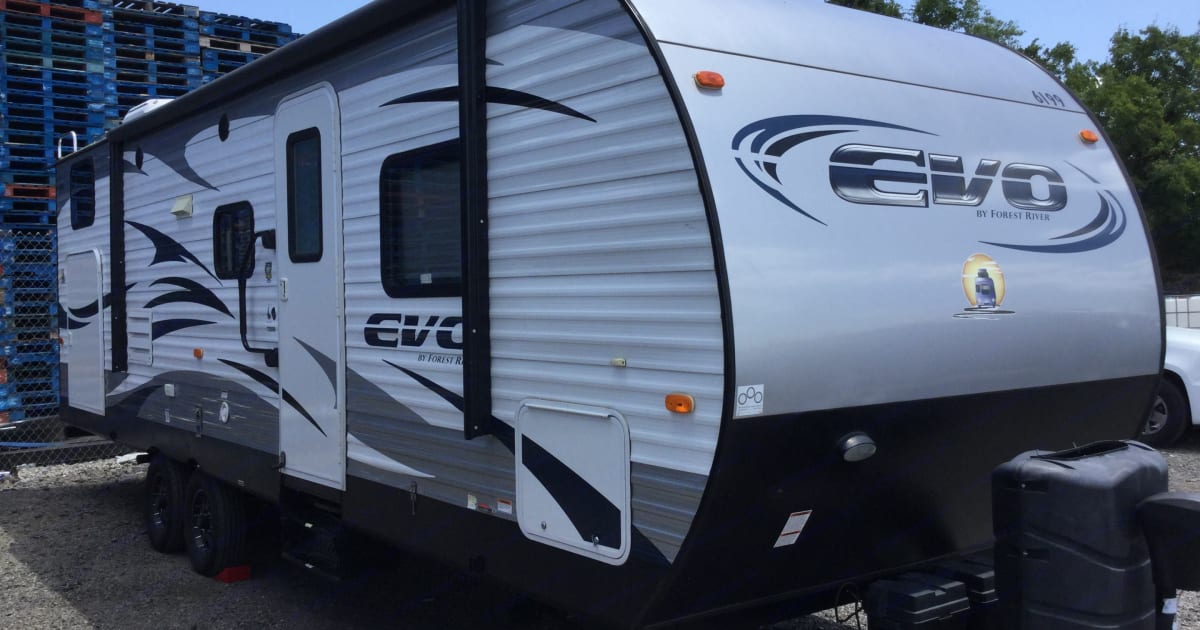 2017 Forest River Evo Travel trailer Rental in Fort Worth, TX | Outdoorsy