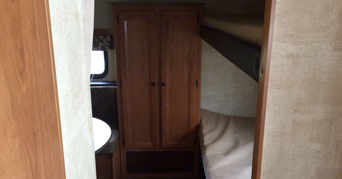 2011 Keystone Hideout Travel trailer Rental in Buffalo, NY | Outdoorsy