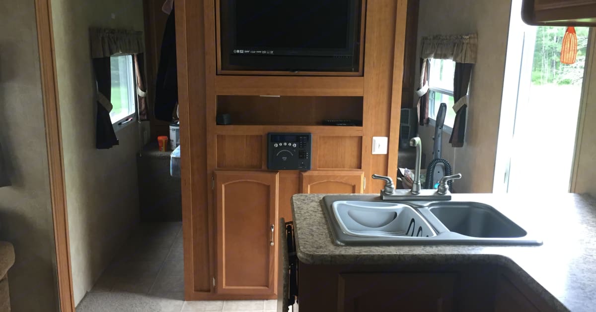 2009 Forest River Salem Cruise Lite Travel trailer Rental in Iron ...