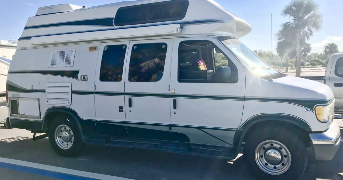 1997 Coachmen M-19 Class B Rental in Tampa, FL | Outdoorsy