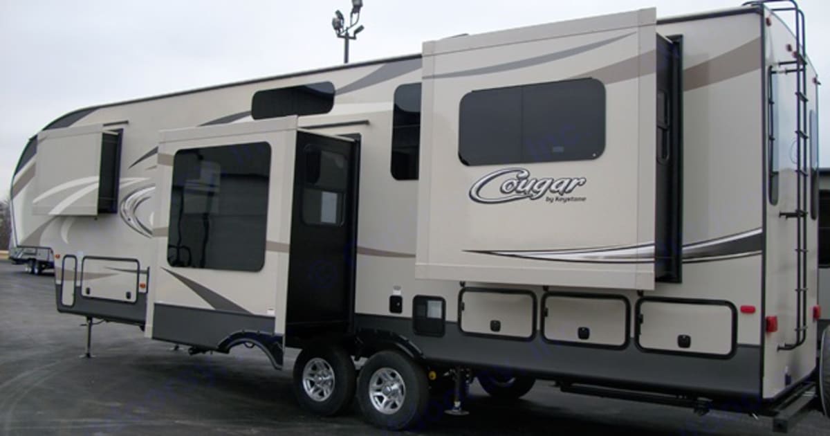 2017 Keystone RV Company Cougar 326RDS Fifth-wheel Rental in Grand ...