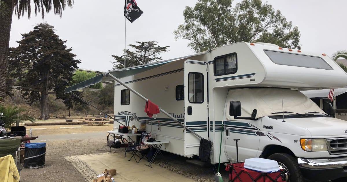 2001 Winnebago Minnie Winnie Motorhome Rental in Simi Valley, CA ...