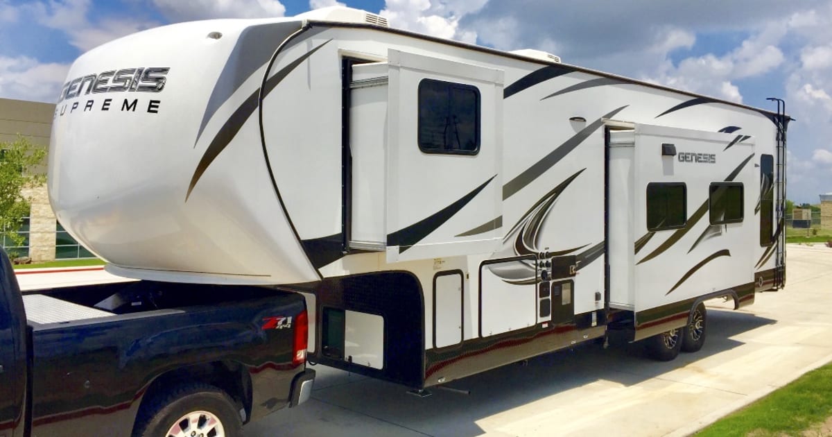 2016 Genesis Supreme RV Genesis Supreme Toy hauler Rental in Naples, FL ...