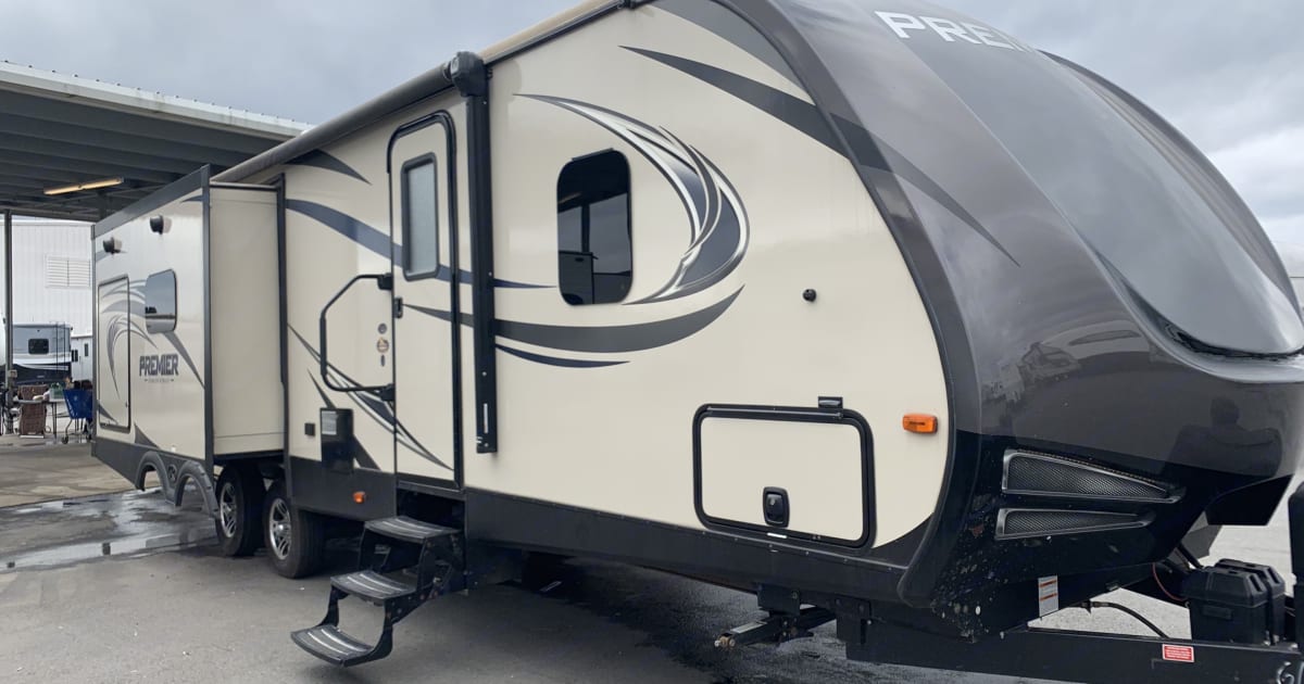 2015 Keystone Bullet Premier Travel trailer Rental in Austin, AR ...