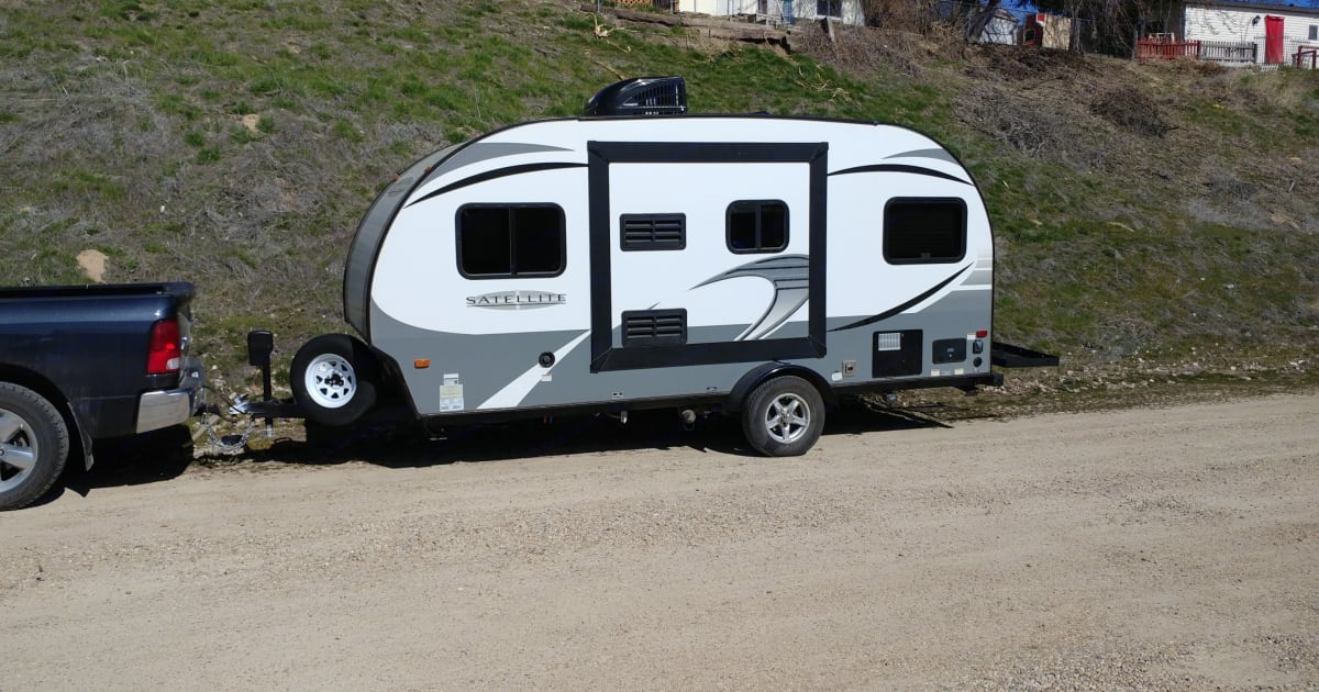 2018 Starcraft Starlite Travel trailer Rental in middleton, ID | Outdoorsy