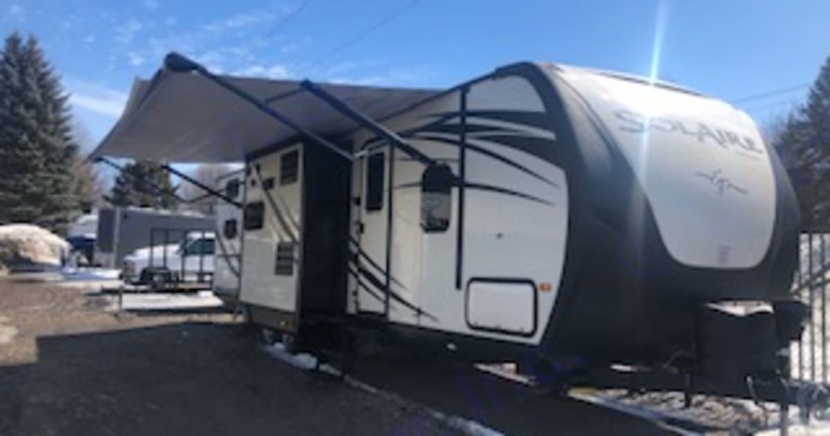 2016 Palomino Solaire Eclipse Travel trailer Rental in Corcoran, MN ...