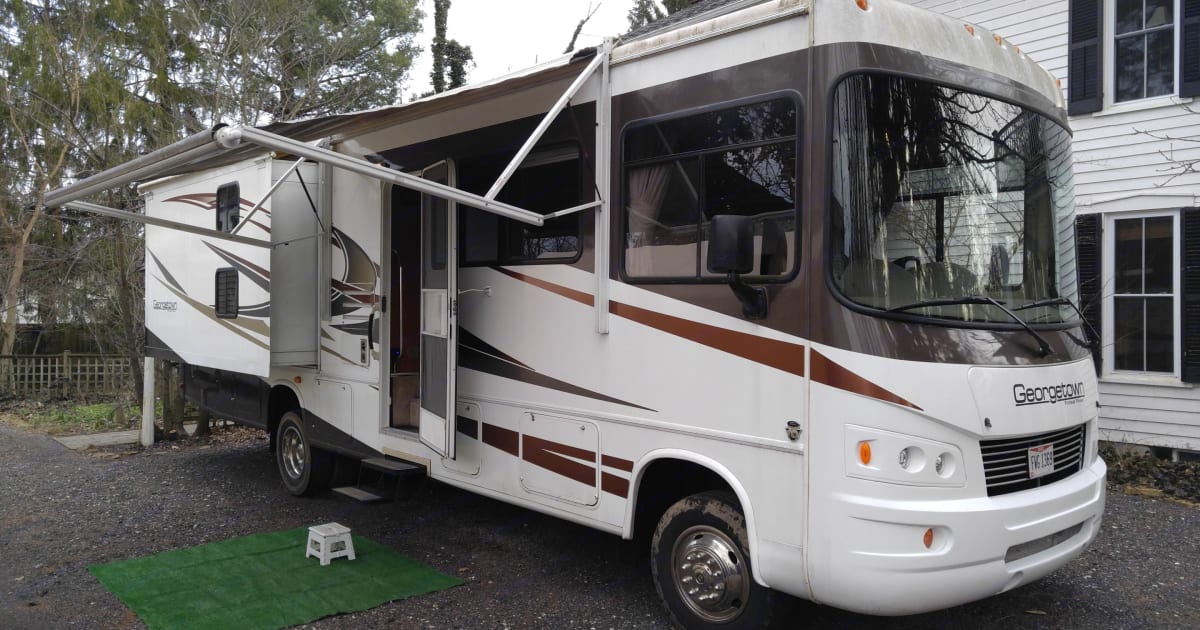 2011 Forest River Georgetown Class A Rental in Reynoldsburg, OH | Outdoorsy