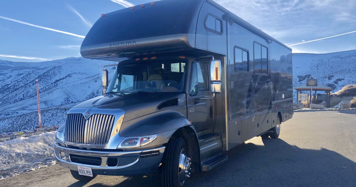 2009 Gulf Stream Endura Motorhome Rental in San Marcos, CA | Outdoorsy