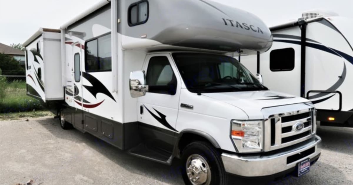 2014 Winnebago Itasca Impulse Class C Rental in Carrollton, TX | Outdoorsy
