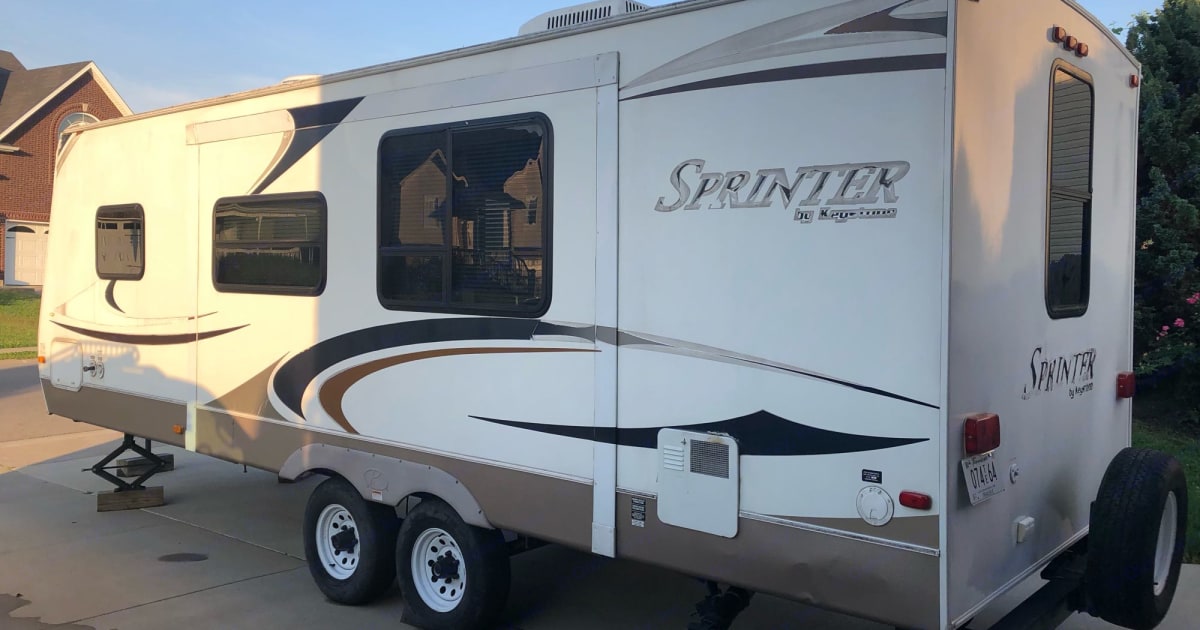 2008 Keystone Sprinter Travel trailer Rental in Clarksville, TN | Outdoorsy