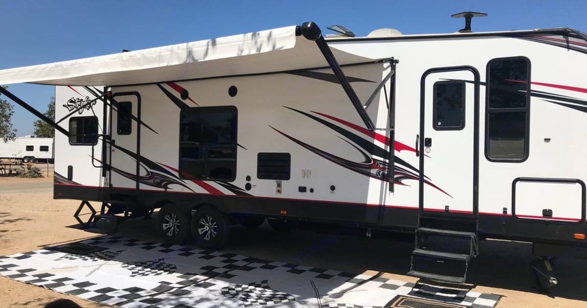 2018 Stryker 2916 Toy hauler Rental in Beaumont, CA | Outdoorsy
