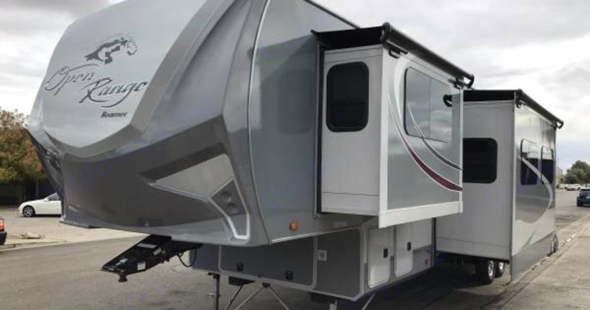 2017 Open Range Roamer Fifth-wheel Rental in Mound House, NV | Outdoorsy