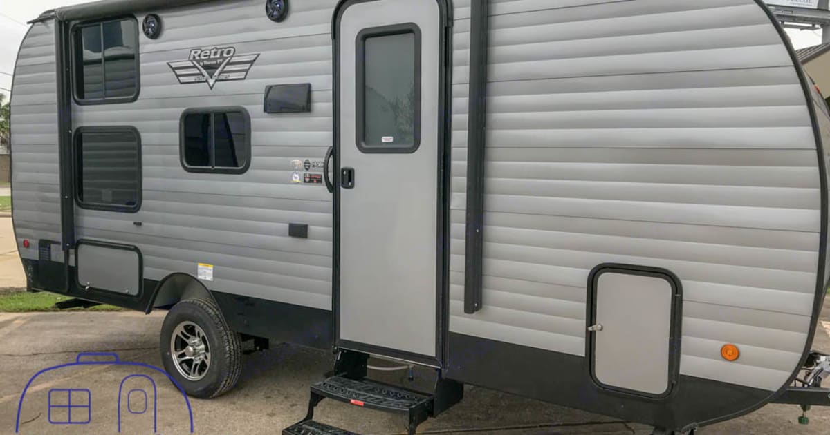 2019 Riverside Rv Retro Travel trailer Rental in Houston, TX | Outdoorsy