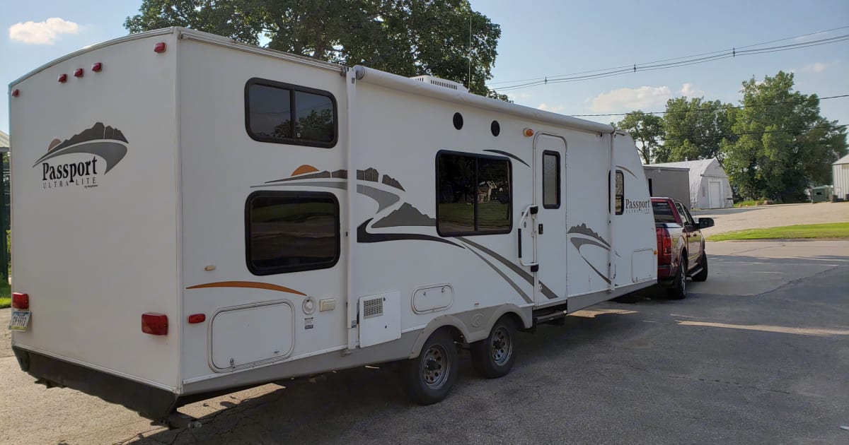 2008 Keystone Passport Travel trailer Rental in Algona, IA | Outdoorsy