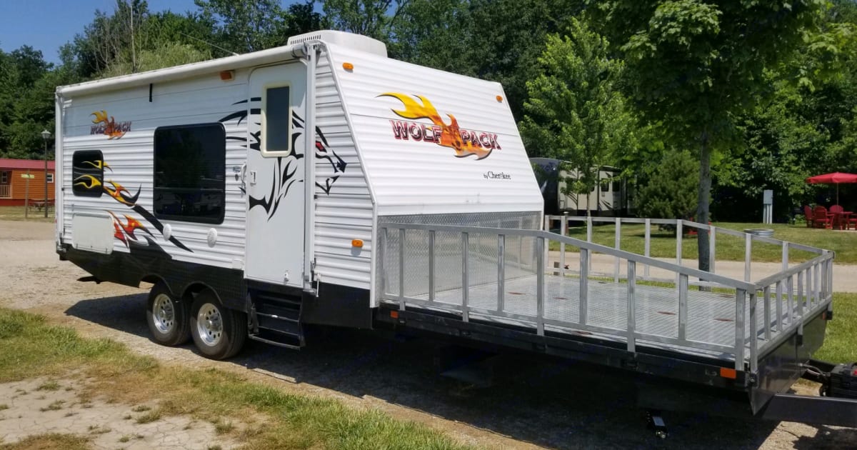 2008 Forest River Wolf Pack Travel trailer Rental in Grand Junction, MI ...