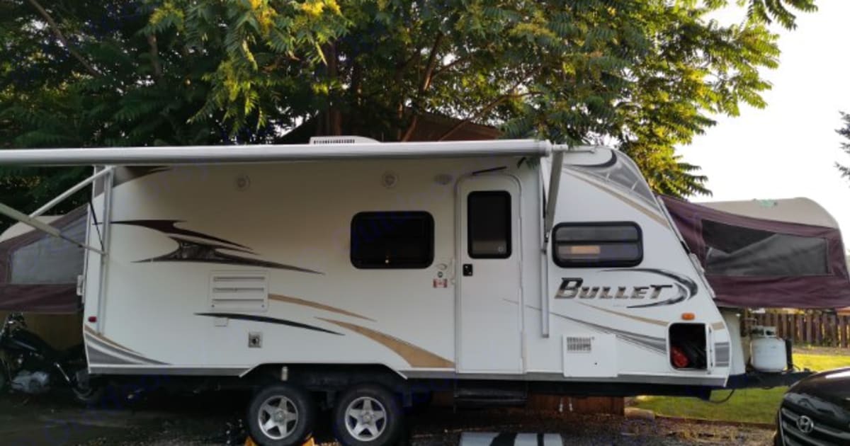 2011 Keystone Bullet Travel trailer Rental in Kelowna, BC | Outdoorsy