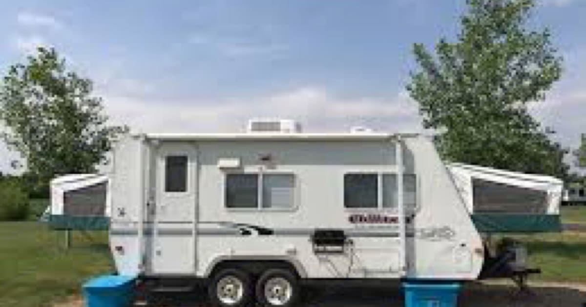 2001 R-Vision Bantam 19 Travel trailer Rental in Clarksville, MD ...