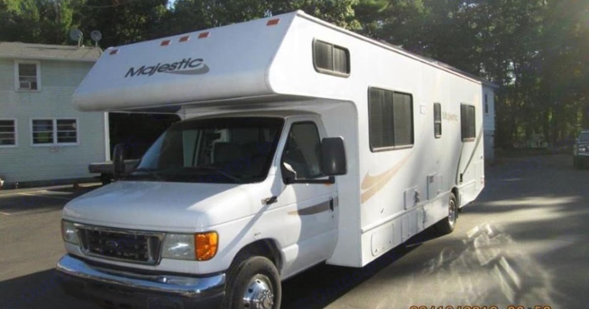 2006 Ford F350 Motorhome Rental in Reno, NV | Outdoorsy