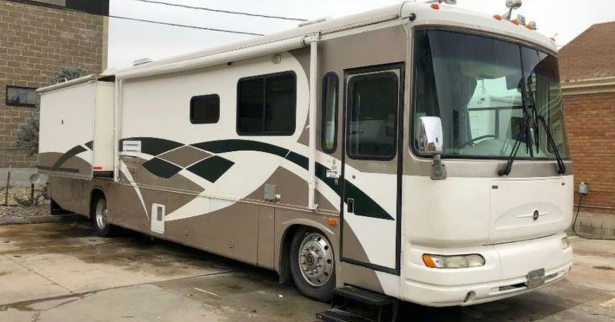 2001 Gulf Stream Independence Class A Rental in West Jordan, UT | Outdoorsy
