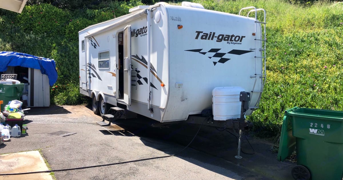 2006 Keystone Tailgator Toy hauler Rental in Oceanside, CA | Outdoorsy