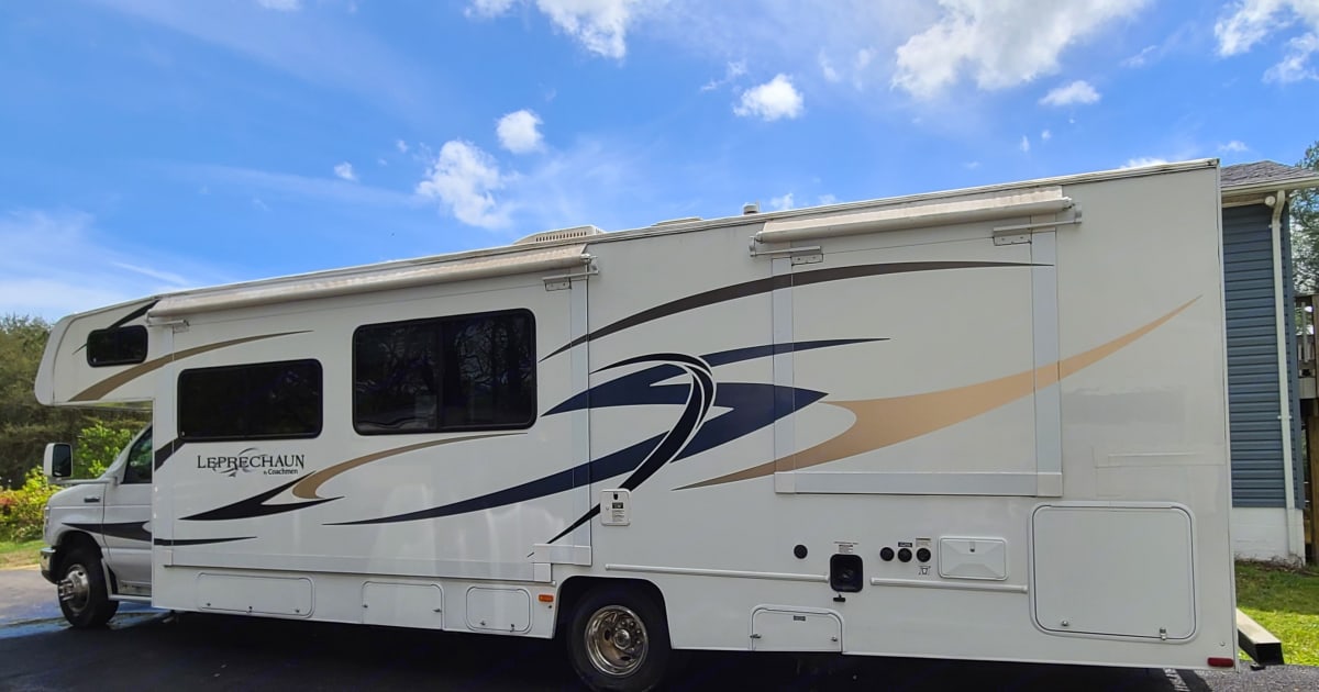 2014 Coachmen Leprechaun Motorhome Rental in Hollywood, MD | Outdoorsy