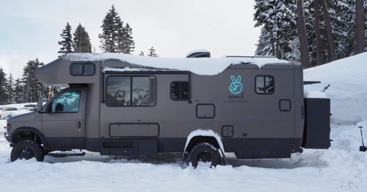 2005 Born Free Born Free Motorhome Class C Rental in Portland, OR ...