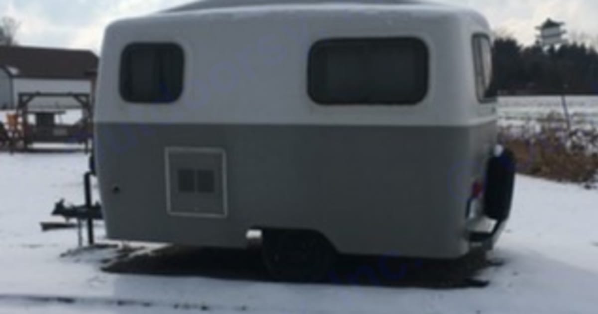 1972 Boler AerFlo 2140 Travel trailer Rental in Delhi, ON | Outdoorsy
