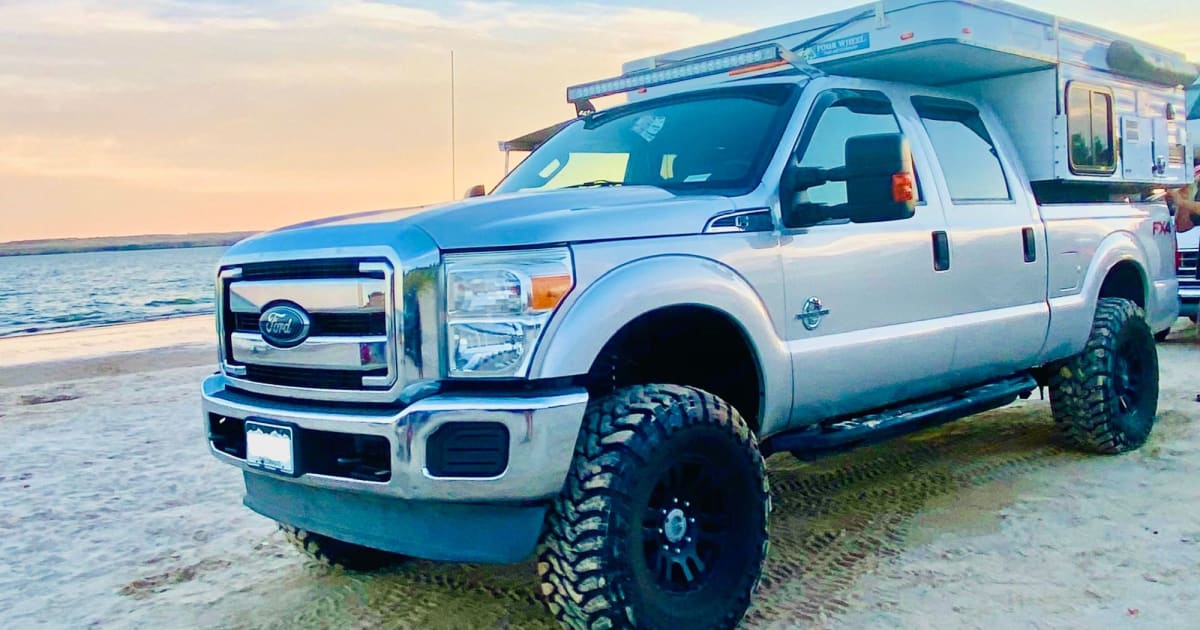 2019 Four Wheel Campers Hawk Truck Camper Rental in Colorado Springs ...