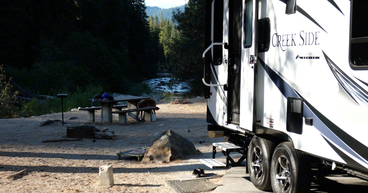 2017 Outdoors Rv Manufacturing Creek Side Travel trailer Rental in ...