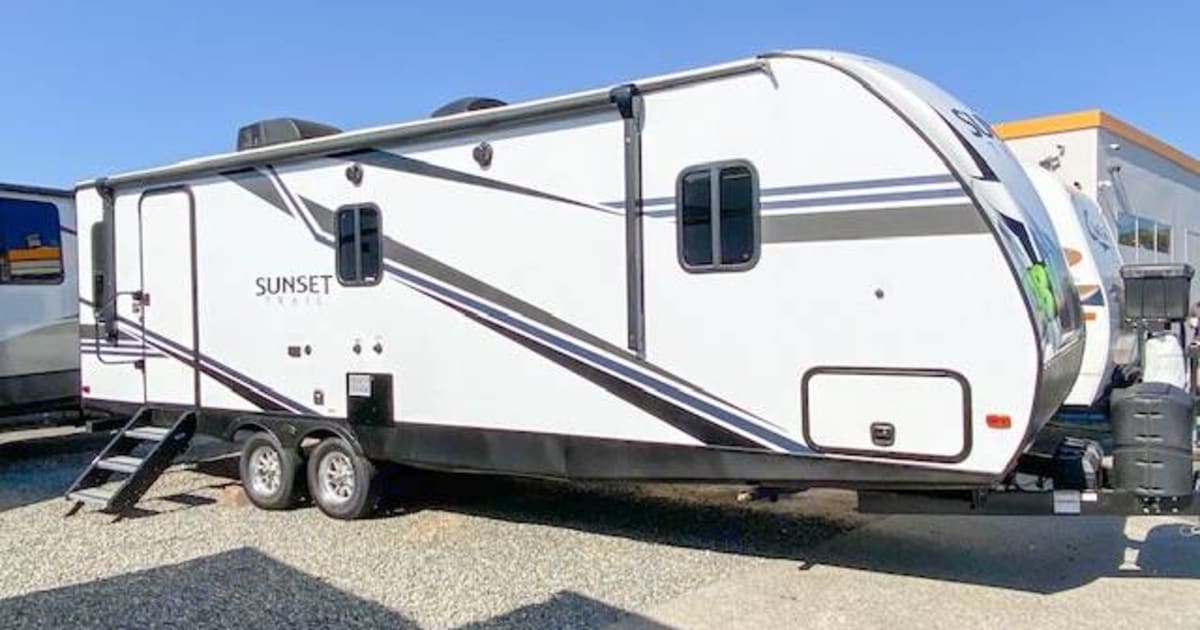 2019 Crossroads Sunset Trail Travel trailer Rental in Folsom, CA ...