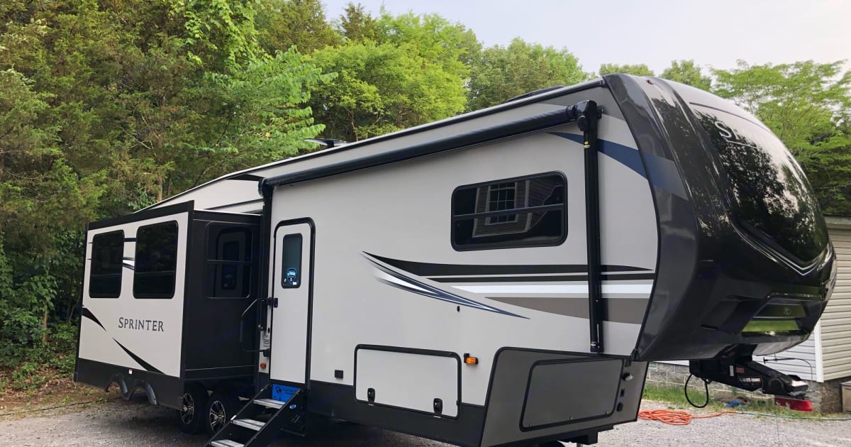 2020 Keystone Sprinter Campfire Fifth-Wheel Rental in Murfreesboro, TN | Outdoorsy