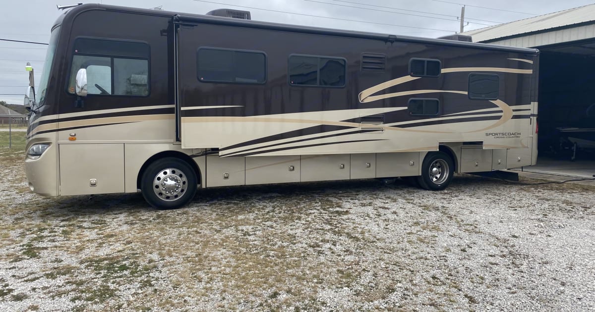 2013 Coachmen Sportscoach Cross Country Class A Rental in Broken Arrow ...