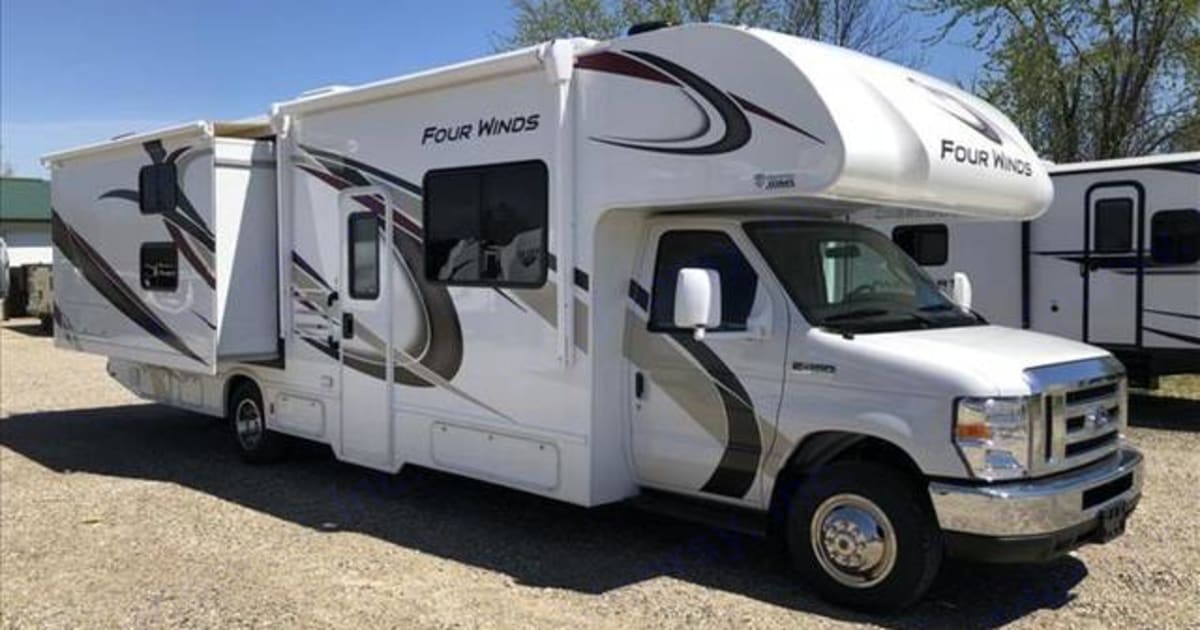 2020 Thor Motor Coach Four Winds Class C Rental in Anaheim, CA | Outdoorsy