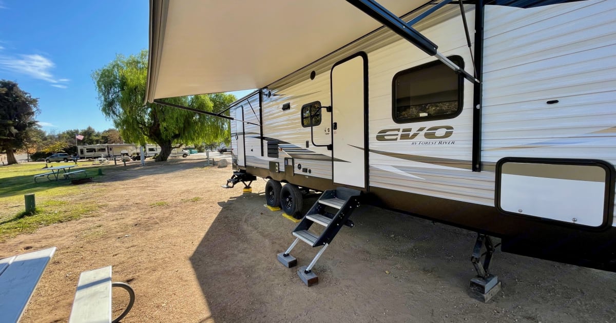2019 Forest River Evo 2850 Travel trailer Rental in Ventura, CA | Outdoorsy