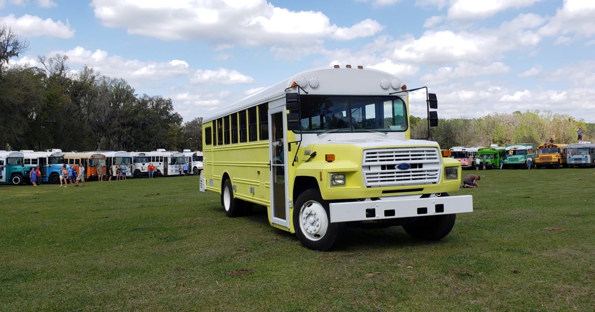 1993 Ford Mid Size Bus Class C Rental in Odessa, FL | Outdoorsy