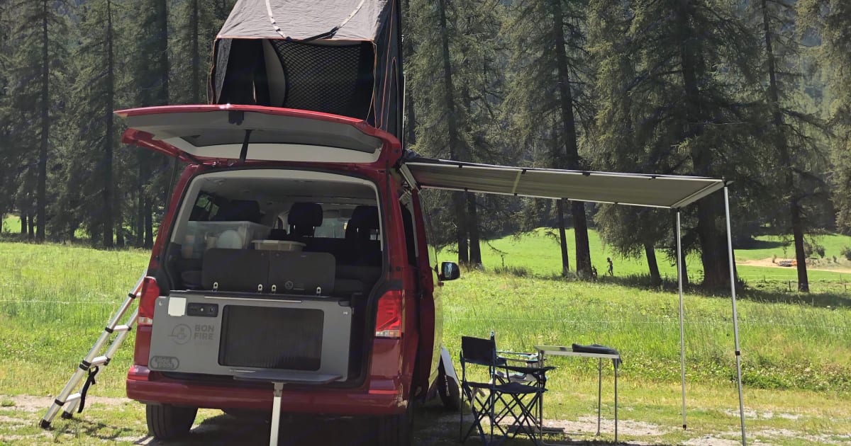 2019 Volkswagen 4 wheel drive camper Camper van Rental in Annecy ...