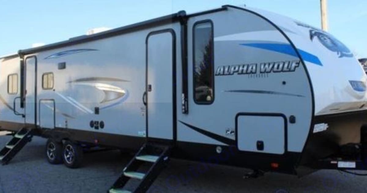 2021 Forest River Alpha Wolf Travel trailer Rental in Reno, NV | Outdoorsy