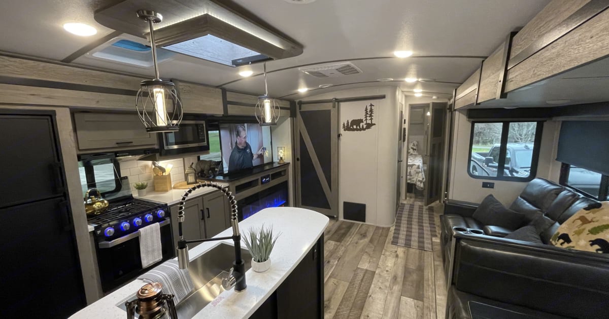 2021 Keystone Outback 340BH Travel trailer Rental in Warrenton, OR ...