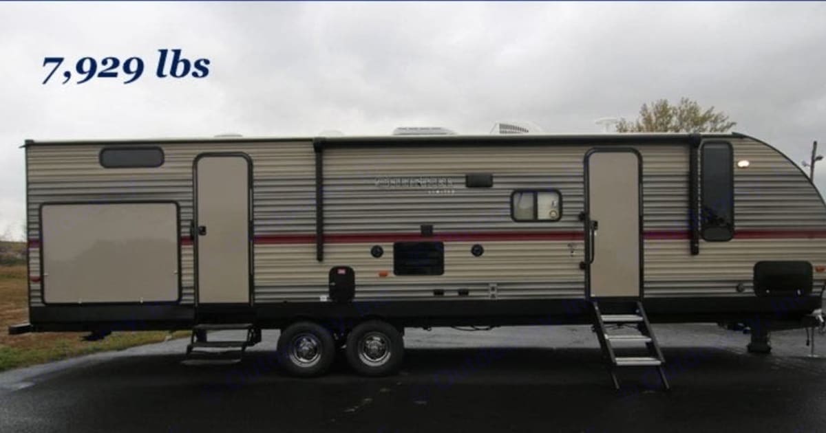 2018 Forest River Cherokee Travel trailer Rental in WARROAD, MN | Outdoorsy